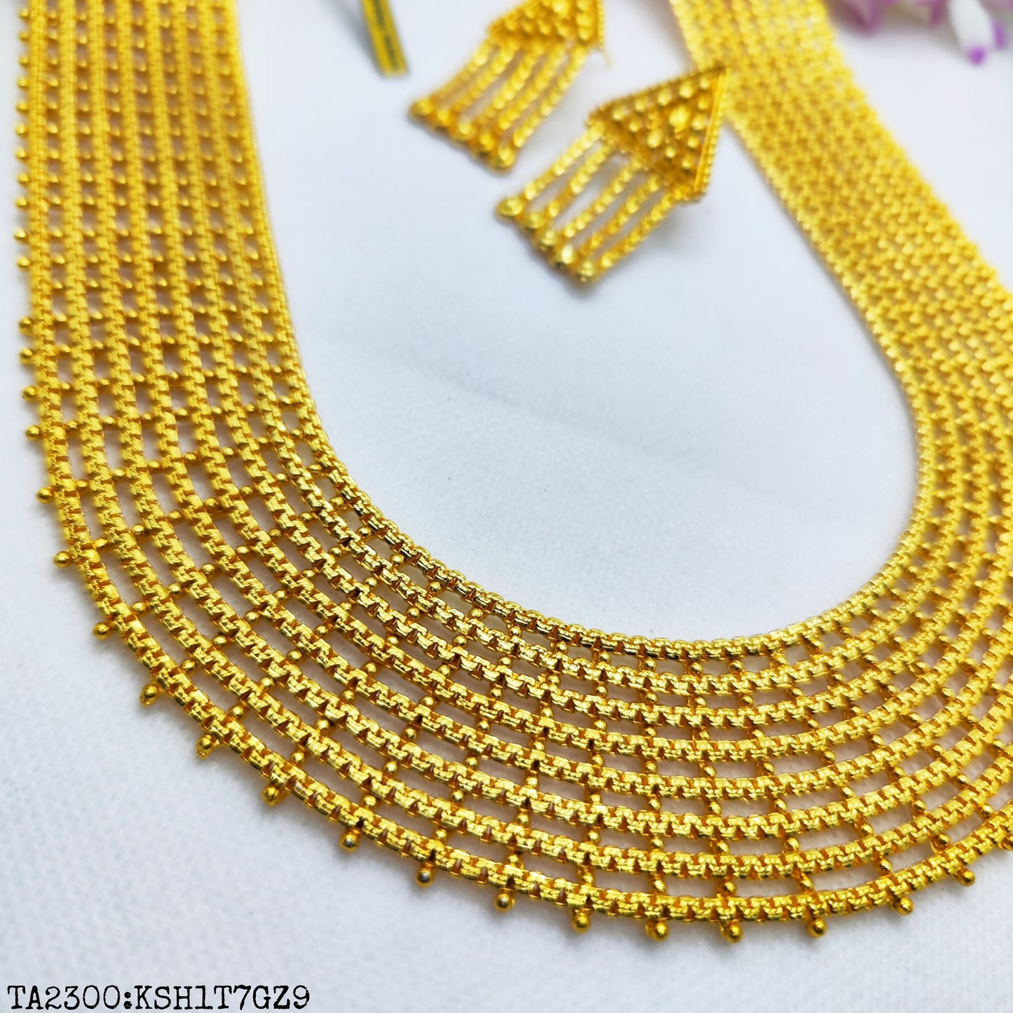 Gold Plated Bengali Band Design Traditional Sitahar Or Ranihar – THE ...